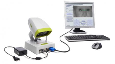 Vyšetření zraku přístrojem Plusoptix | SŠ, ZŠ a MŠ pro zdravotně znevýhodněné, Brno, Kamenomlýnská 2